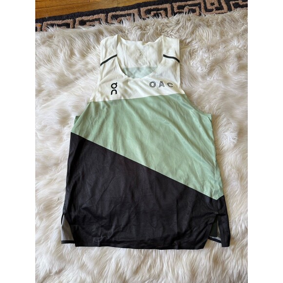 On Running | Tops | On Cloud Race Tee | Poshmark
